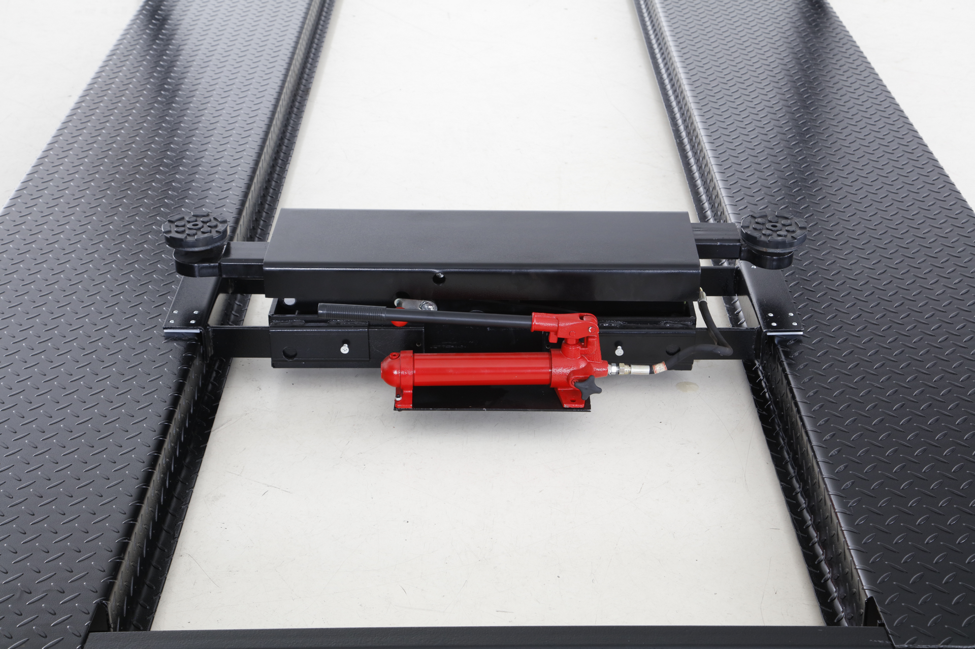 Halo Car Lifts – Reliable & Durable Auto Lifts in the USA – HALO LIFTS