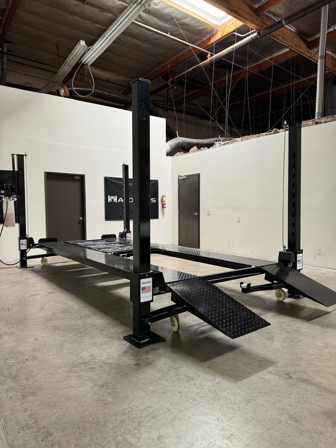 HALO LIFTS PRO XL 4 Post Car Lift - 9,000 LBS Capacity