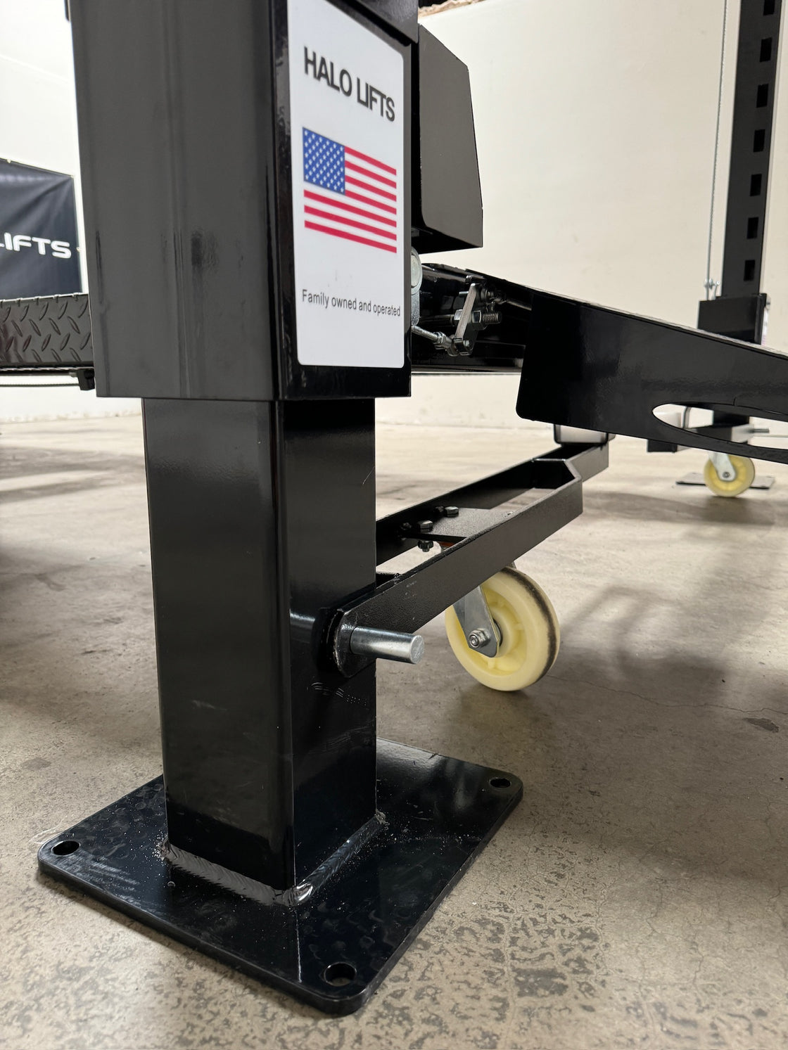 HALO LIFTS PRO XL 4 Post Car Lift - 9,000 LBS Capacity